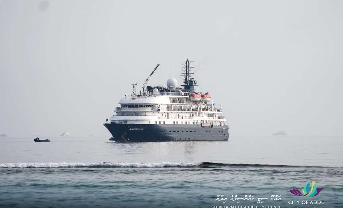 Addu city welcomes 100 tourists as cruise ship docks in Maradhoo