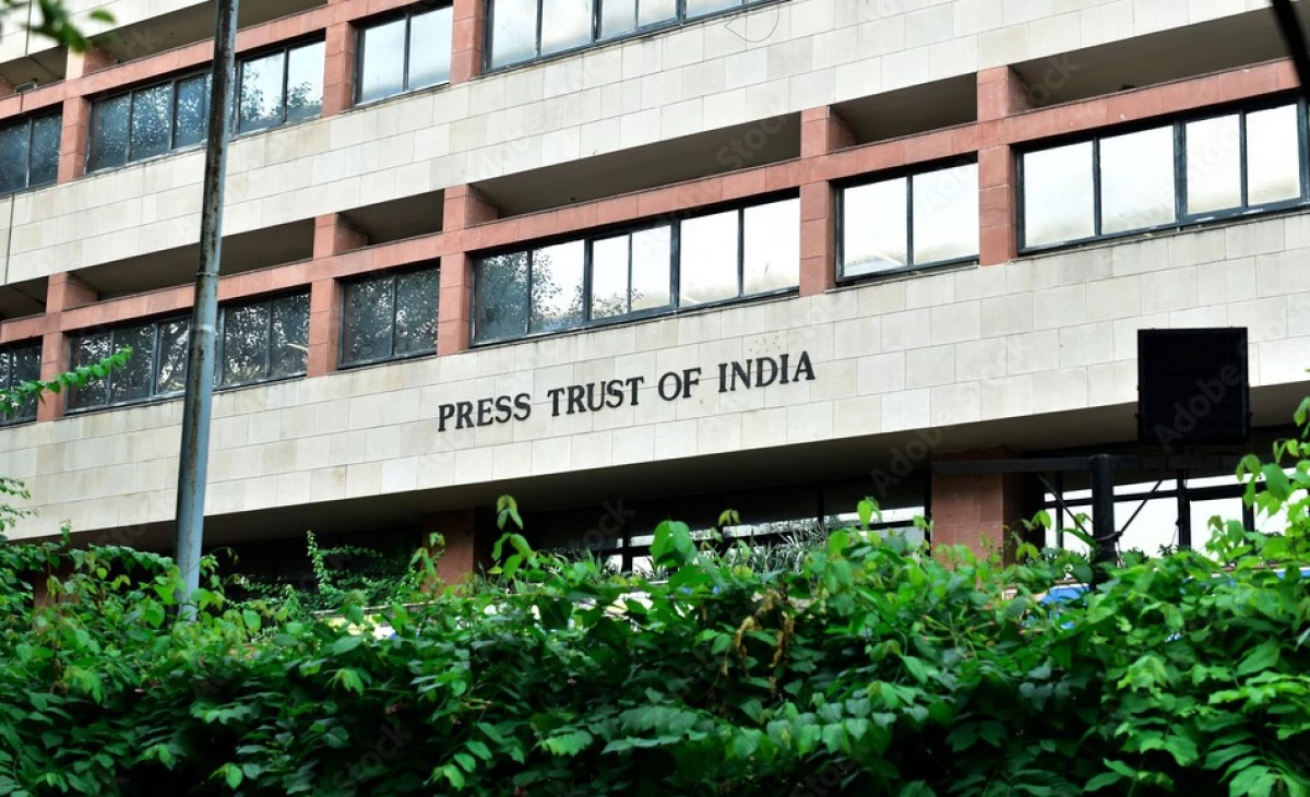 Can the PTI model restore trust in Maldivian media?